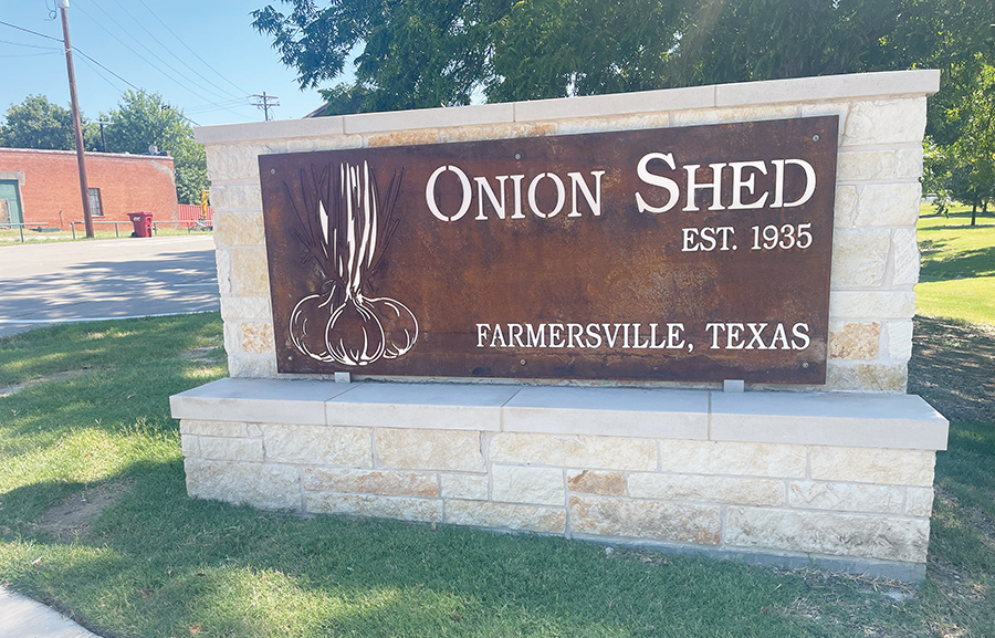 City honors ‘Onion Capital’ legacy with new sign | Farmersville Times
